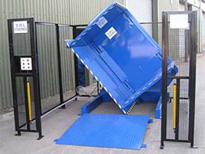 Pallet inverters, pallet exchange system, pallet turner, pallet flipper