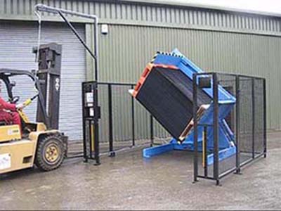 Pallet inverters, pallet exchange system, pallet turner, pallet flipper